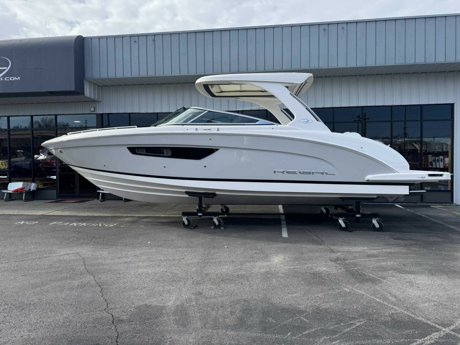 Regal Boats – TNT Watersports